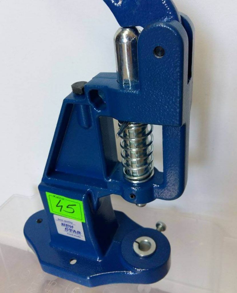 Presas, rankinis (spaudėms, kniedėms, akutėms įdėti) - revaris.lt