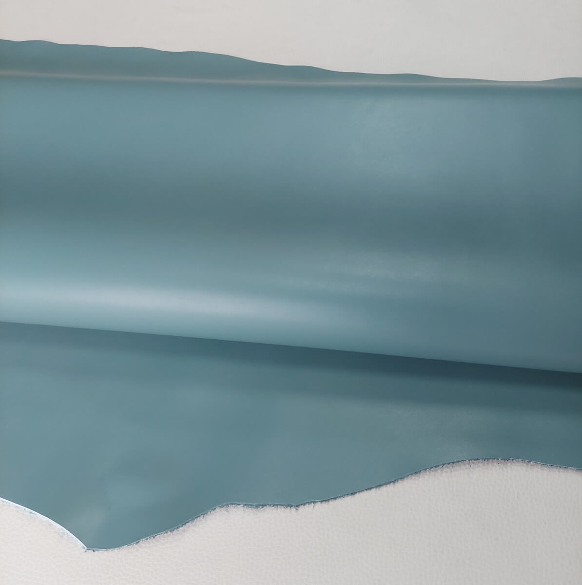 Galanterinė/Avalyninė oda - Turkio spalva, vidut. kietumo, lygi, 1,6mm ...