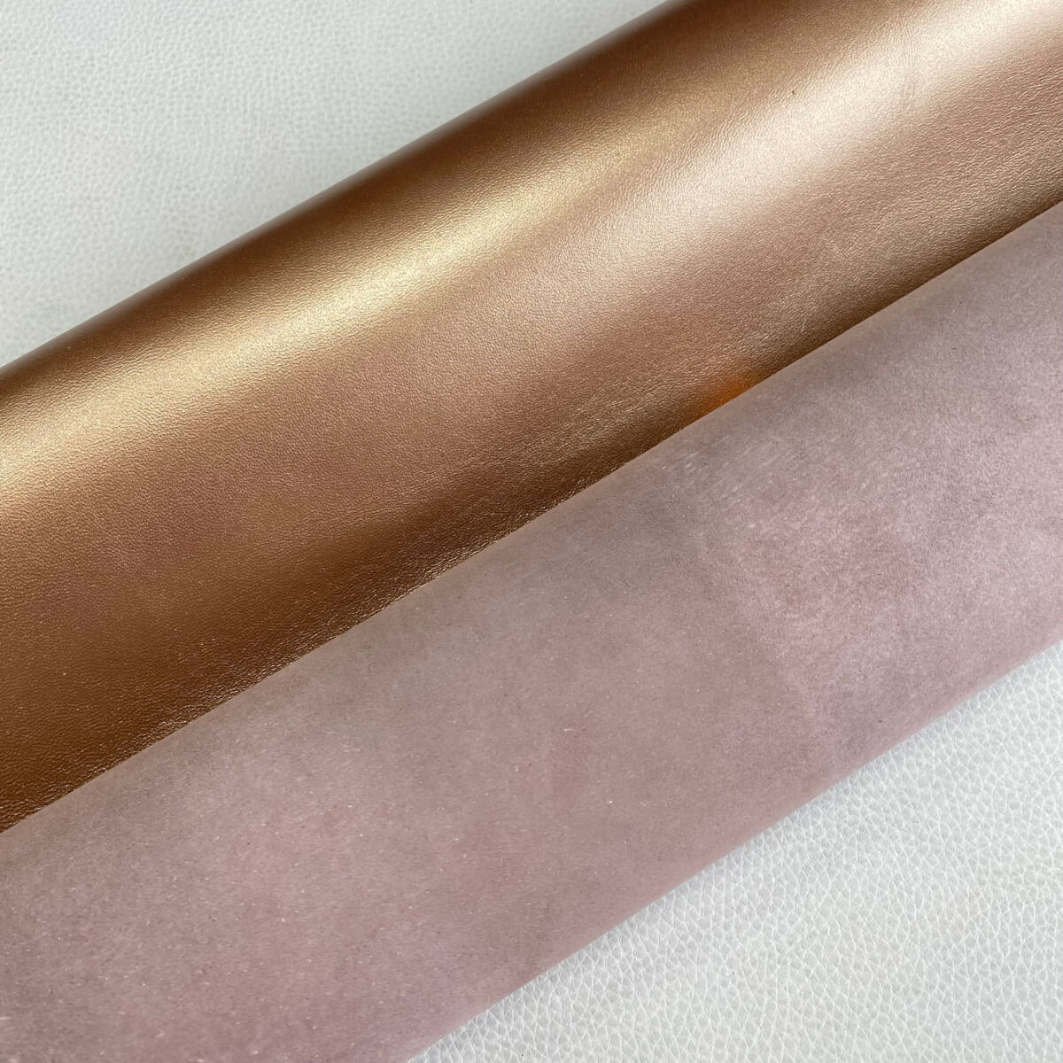 Galanterinė oda - šviesios bronzos spalva, lygi, minkšta, 0,6-0,8mm ...