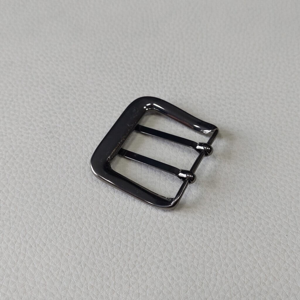 Belt buckle with 2 prongs - 40mm, black nickel color - Revaris